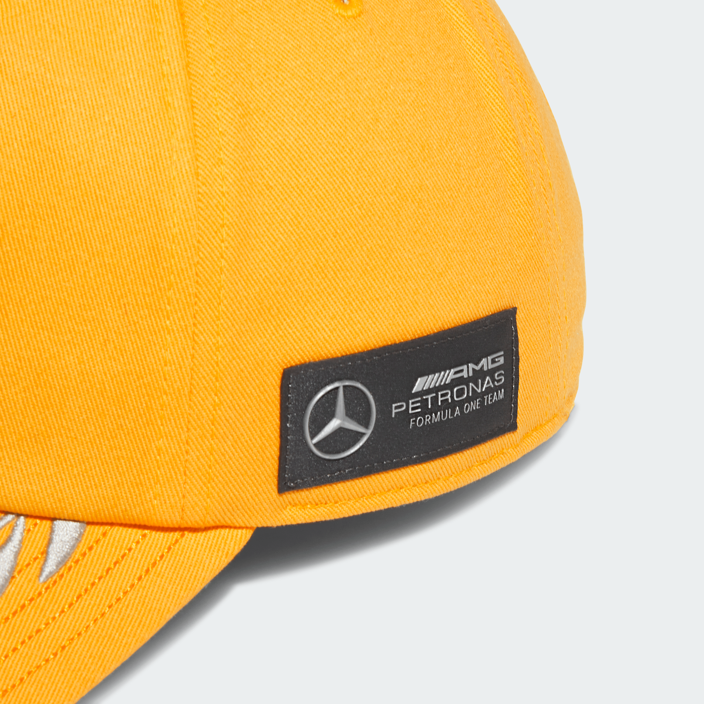 adidas para Bad Bunny x Mercedes-AMG F1 Racing Cap Gold – BAD BUNNY X ...